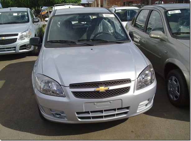 Novo Chevrolet Celta é flagrado em concessionária - Novidades Automotivas